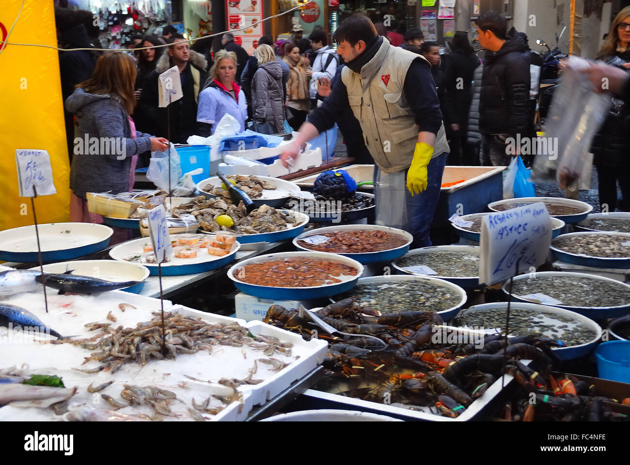 Naples, historic center, Pignasecca. fishmonger stall Stock Photo - Alamy