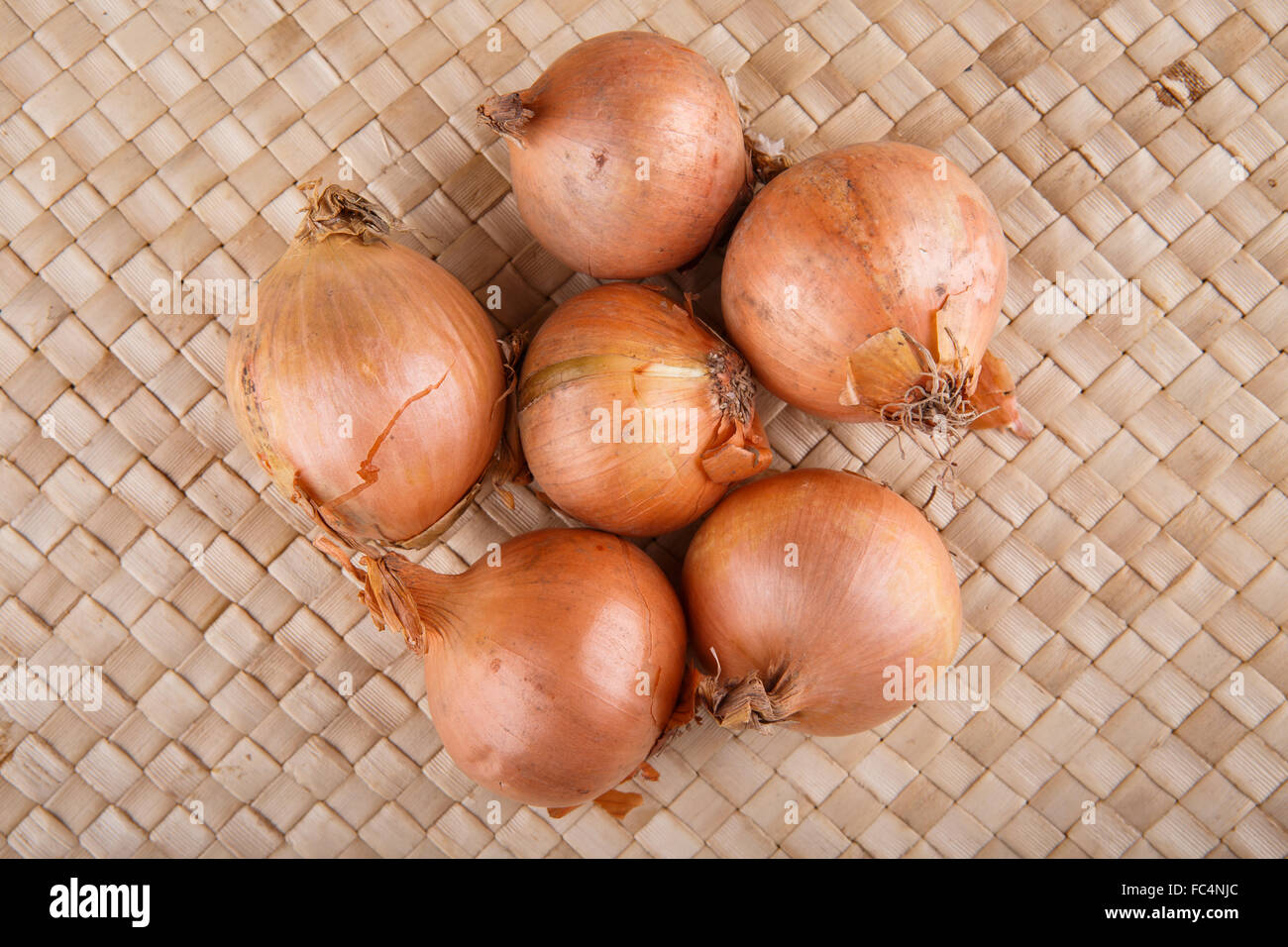 Fresh raw onion Stock Photo - Alamy