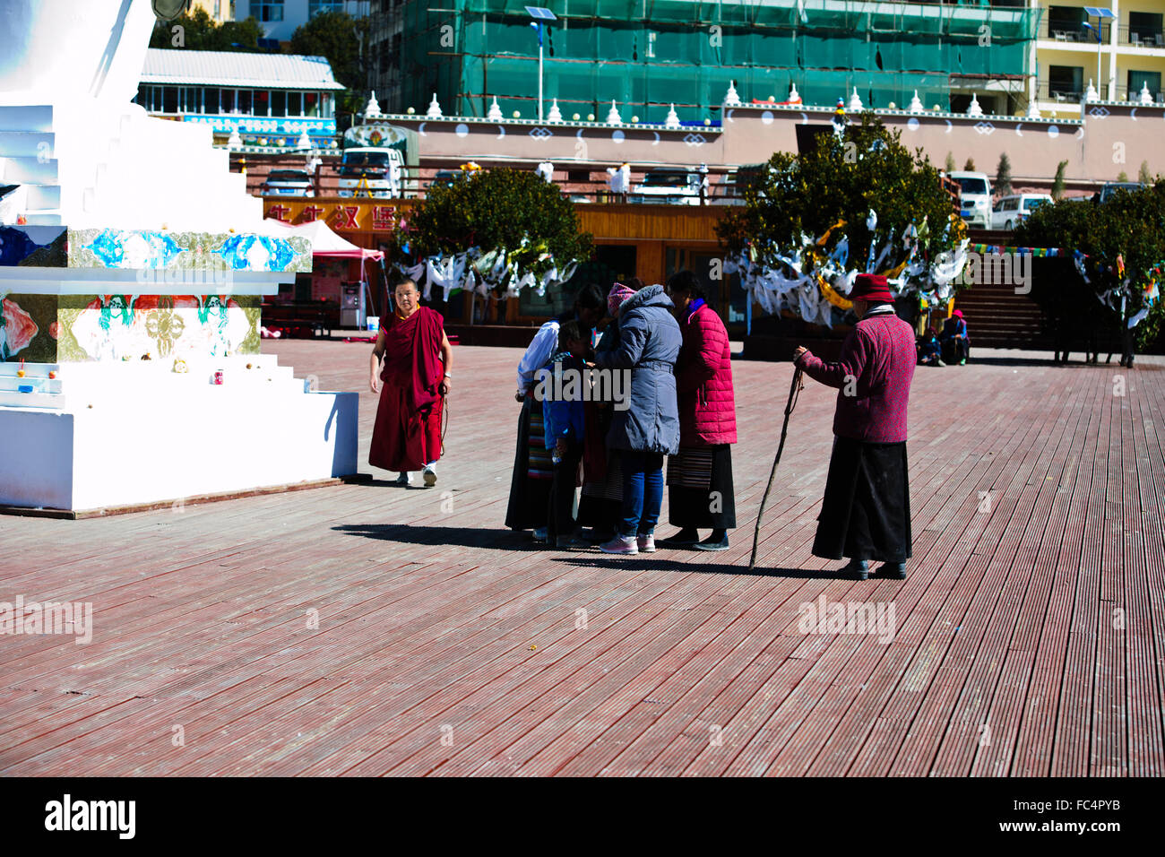 Feilal Temple Mingyong Glacier,Meili Snow Mountain Range,Holy Kawagebo ...