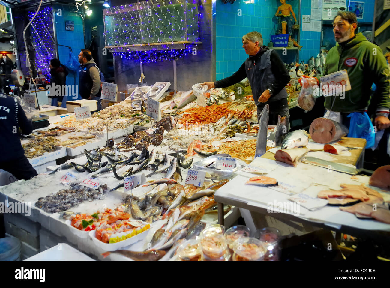Naples, historic center, Pignasecca. fishmonger stall Stock Photo - Alamy