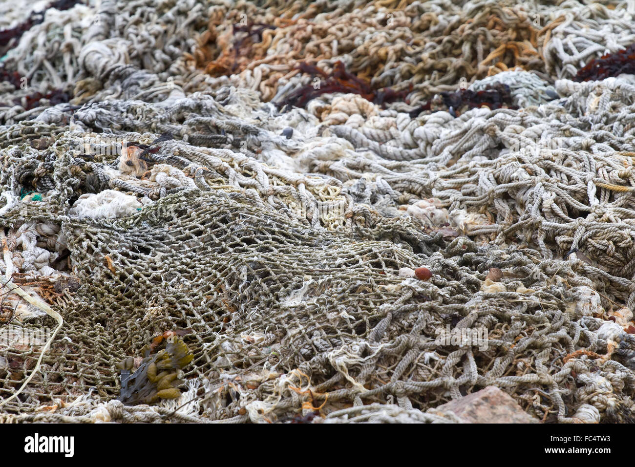 old rope fishing net trawl Stock Photo - Alamy
