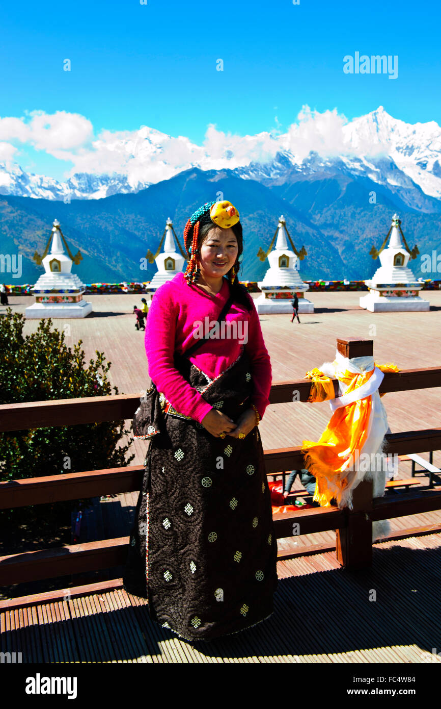 Feilal Temple Mingyong Glacier,Meili Snow Mountain Range,Holy Kawagebo ...