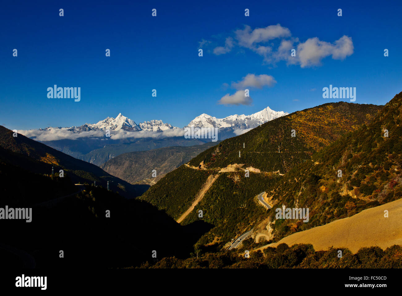 Feilal Temple Mingyong Glacier,Meili Snow Mountain Range,Holy Kawagebo ...