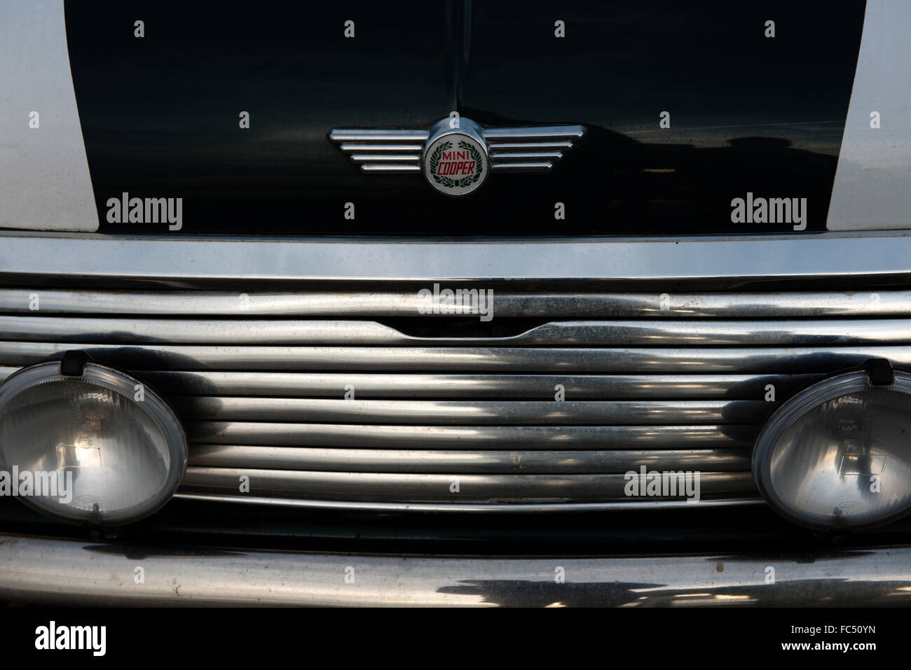 Mini cooper front hi-res stock photography and images - Alamy