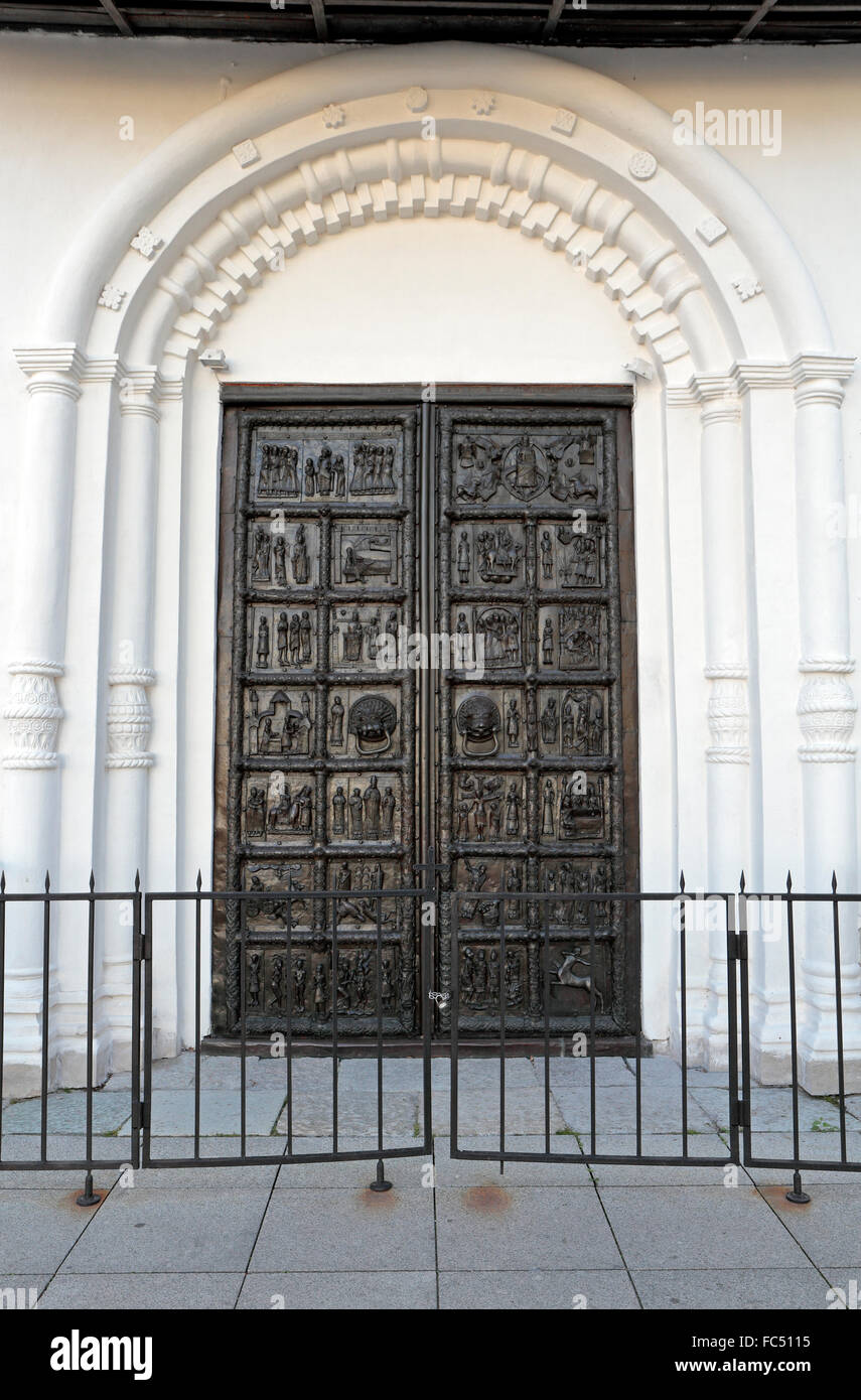 Magdeburg doors hi-res stock photography and images - Alamy