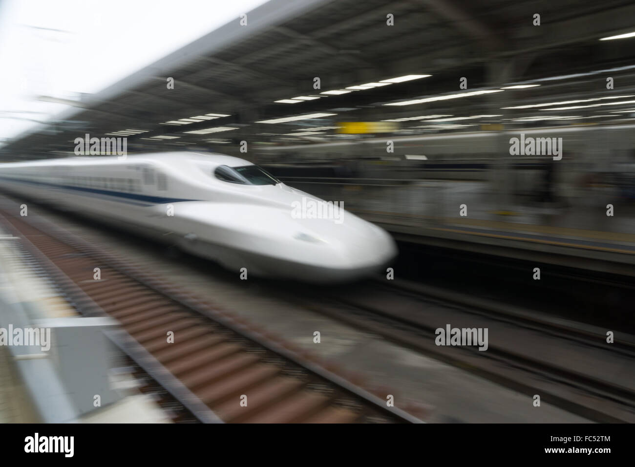 Shinkansen fast train hi-res stock photography and images - Alamy