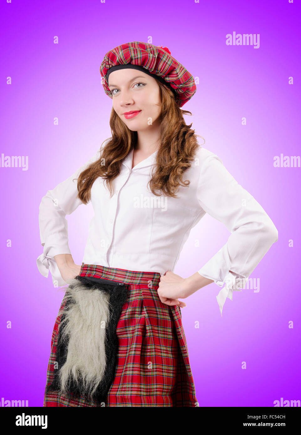 Young woman in traditional scottish clothing Stock Photo - Alamy