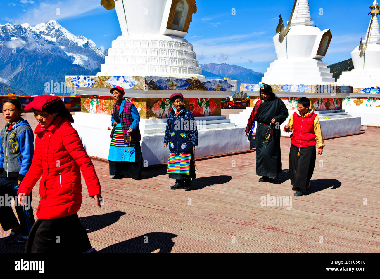 Feilal Temple Mingyong Glacier,Meili Snow Mountain Range,Holy Kawagebo ...