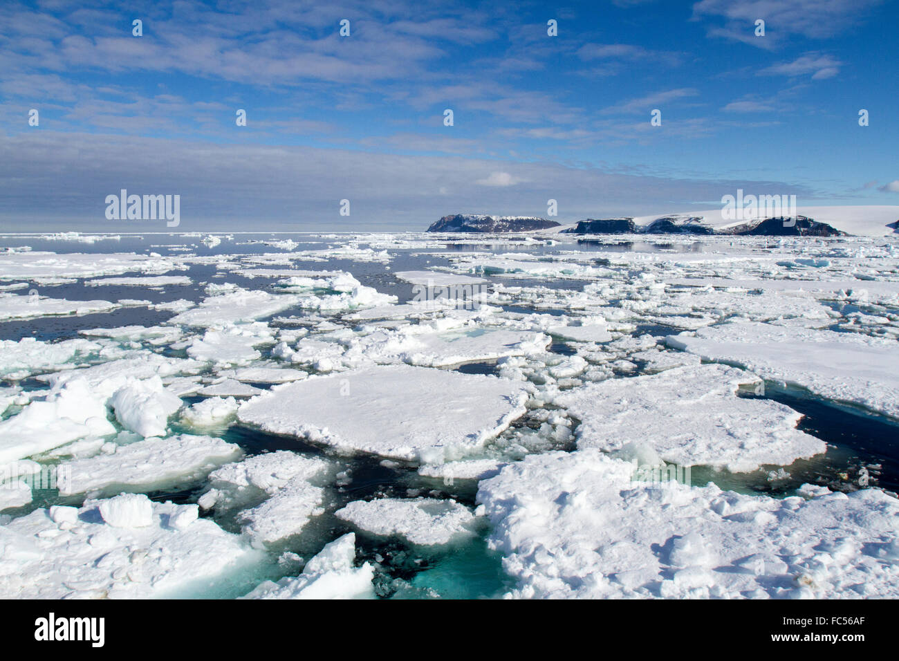 Blue ice field hi-res stock photography and images - Alamy