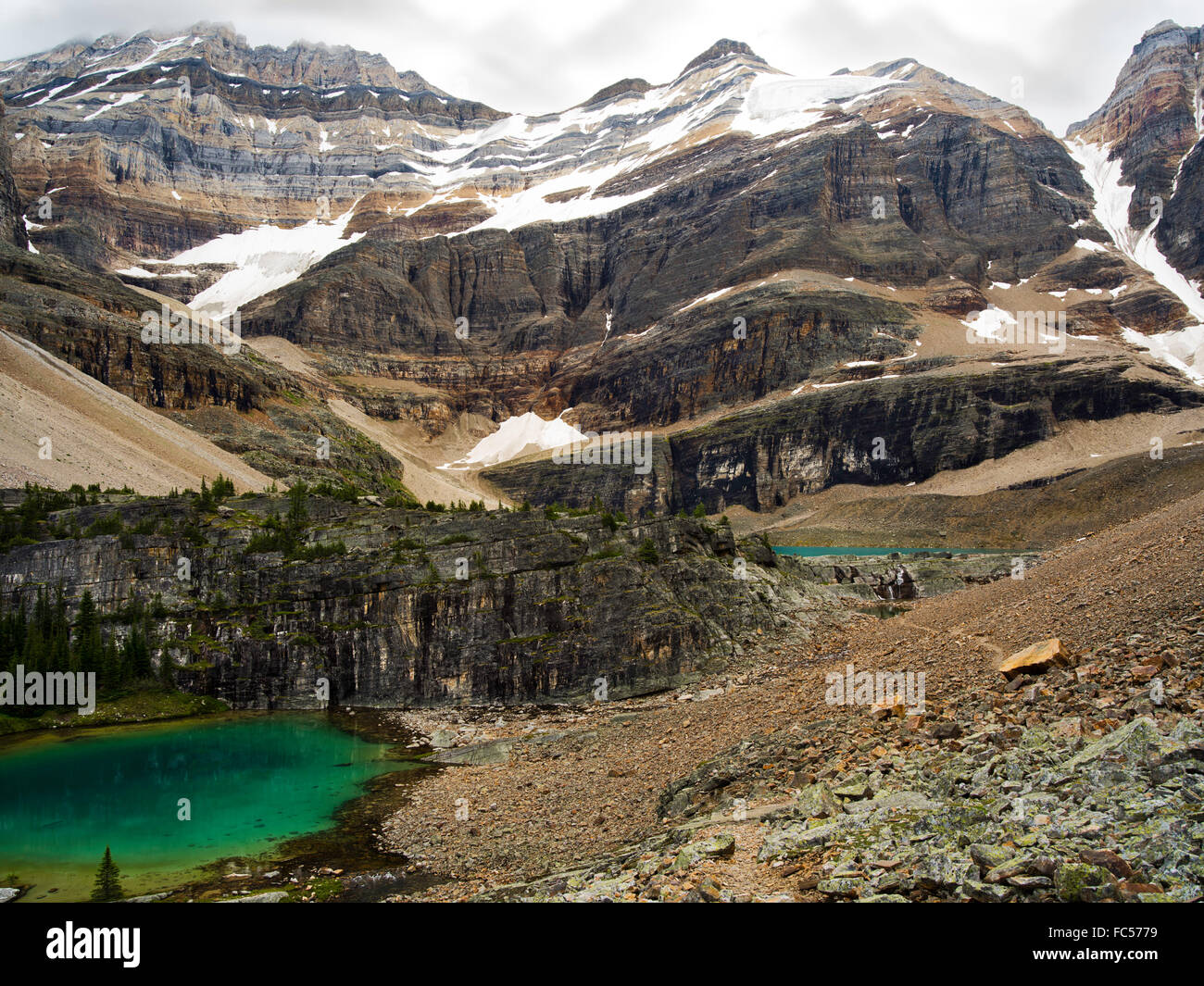 View of stunning Oesa Lake (background) and Lefroy Lake (left ...