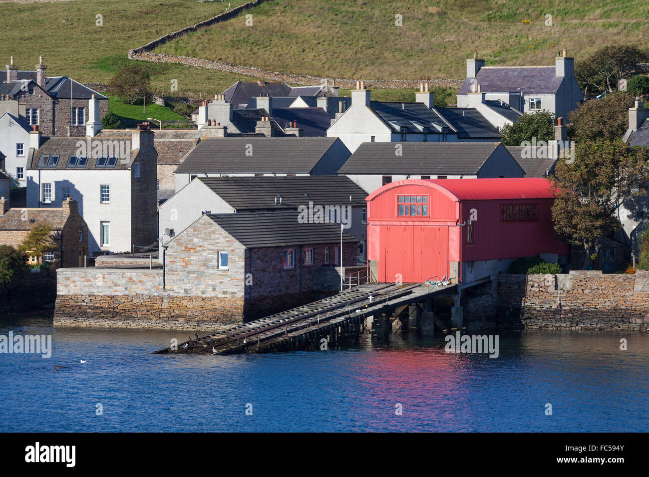Boats in Stromness harbour, Orkney, Scotland Stock Photo - Alamy