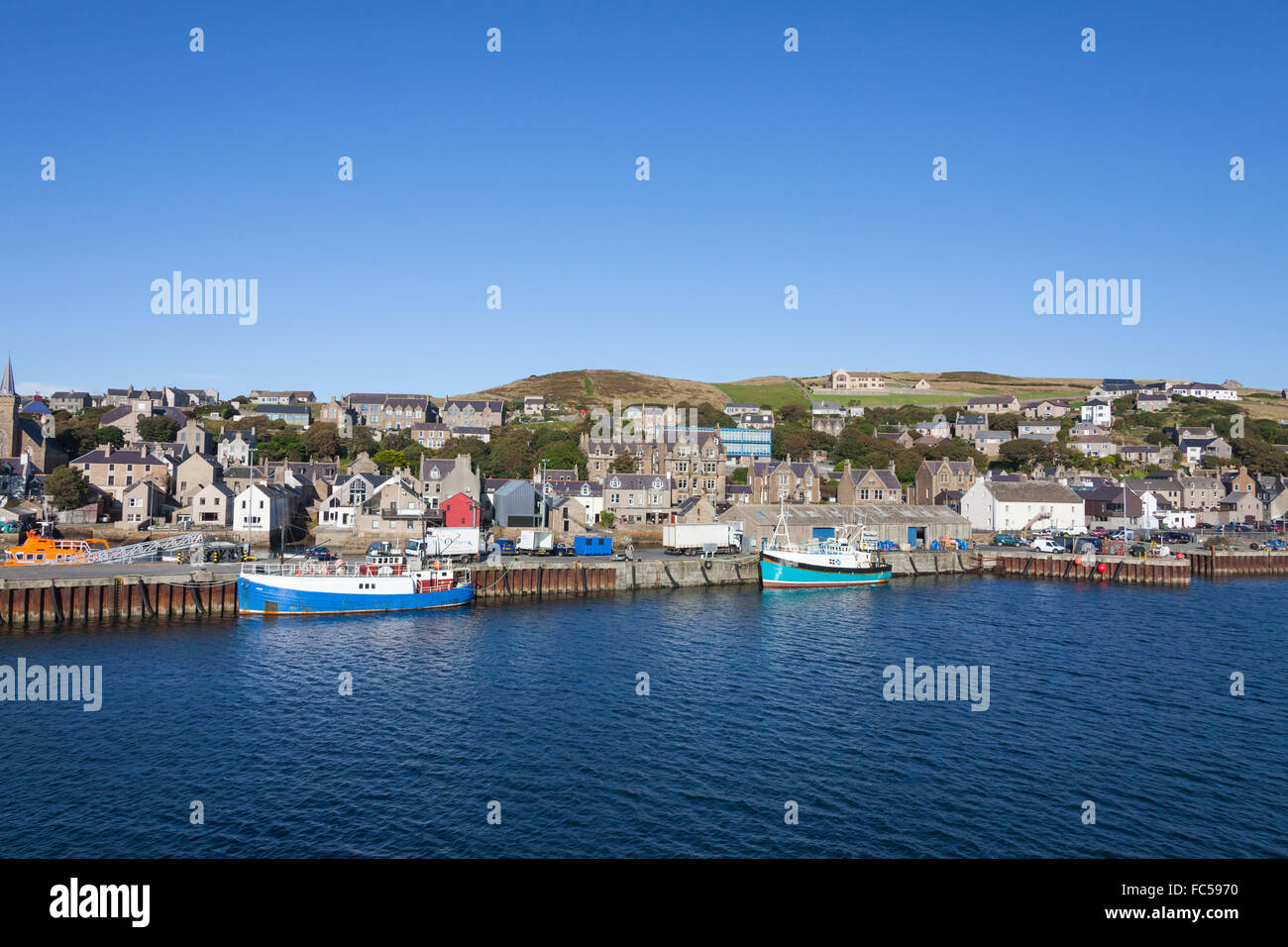 Boats in Stromness harbour, Orkney, Scotland Stock Photo - Alamy