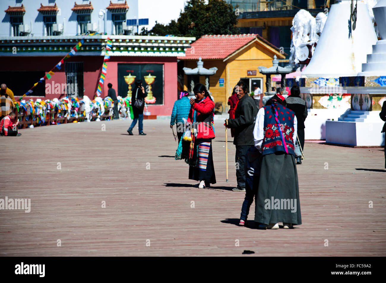 Feilal Temple Mingyong Glacier,Meili Snow Mountain Range,Holy Kawagebo ...