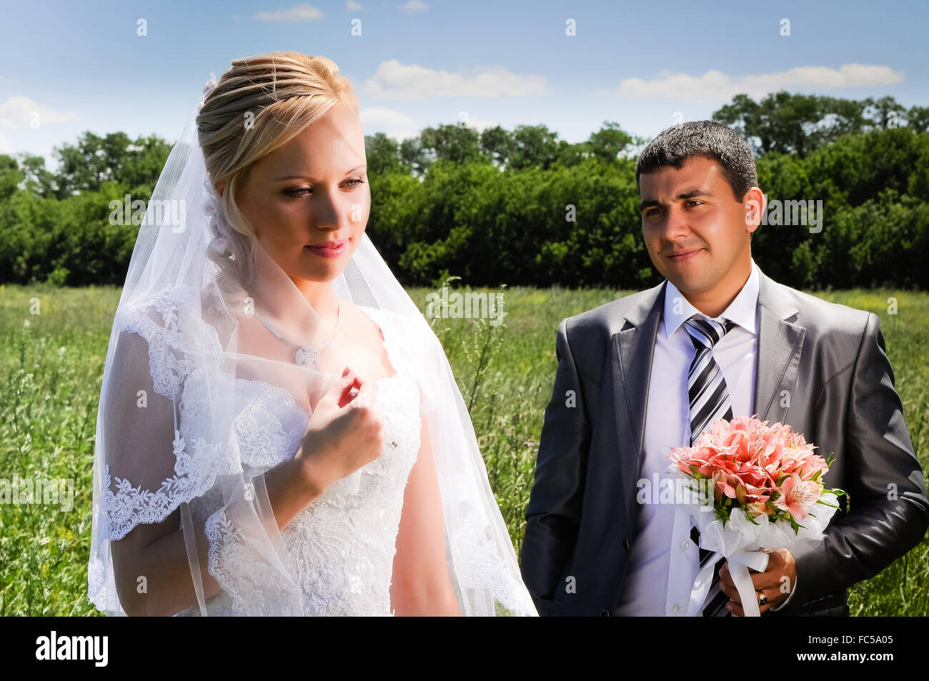 romantic wedding couple Stock Photo - Alamy