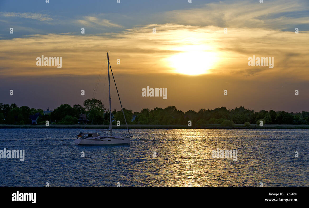 Before leaving port hi-res stock photography and images - Alamy