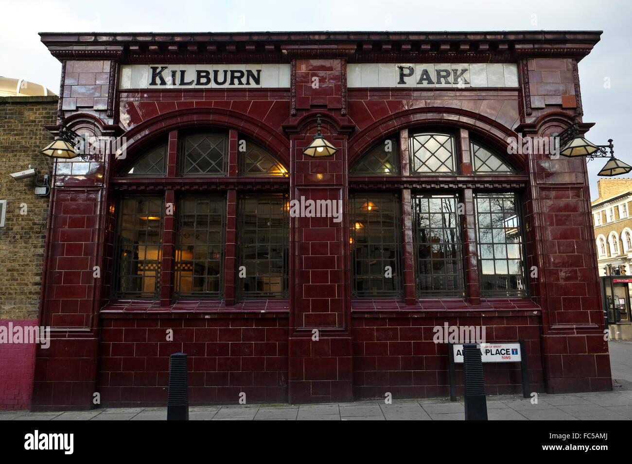 Kilburn London Park High Resolution Stock Photography and Images - Alamy
