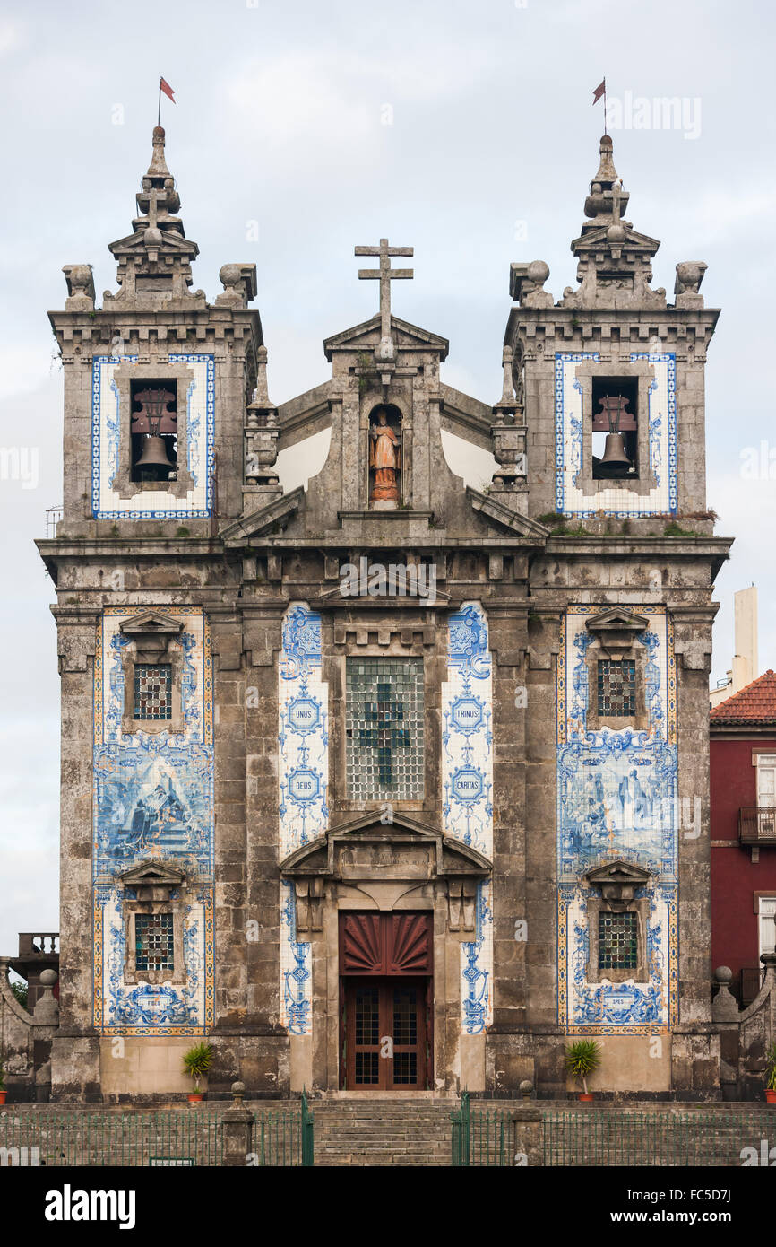 Church of Saint Ildefonso in Porto Stock Photo - Alamy