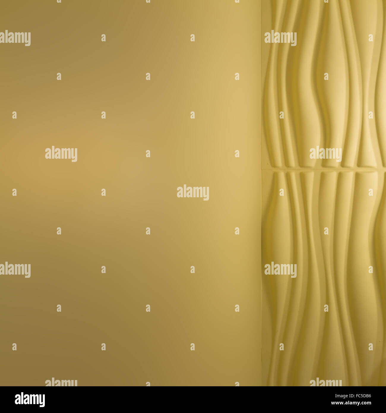 Yellow baseboard hi-res stock photography and images - Alamy