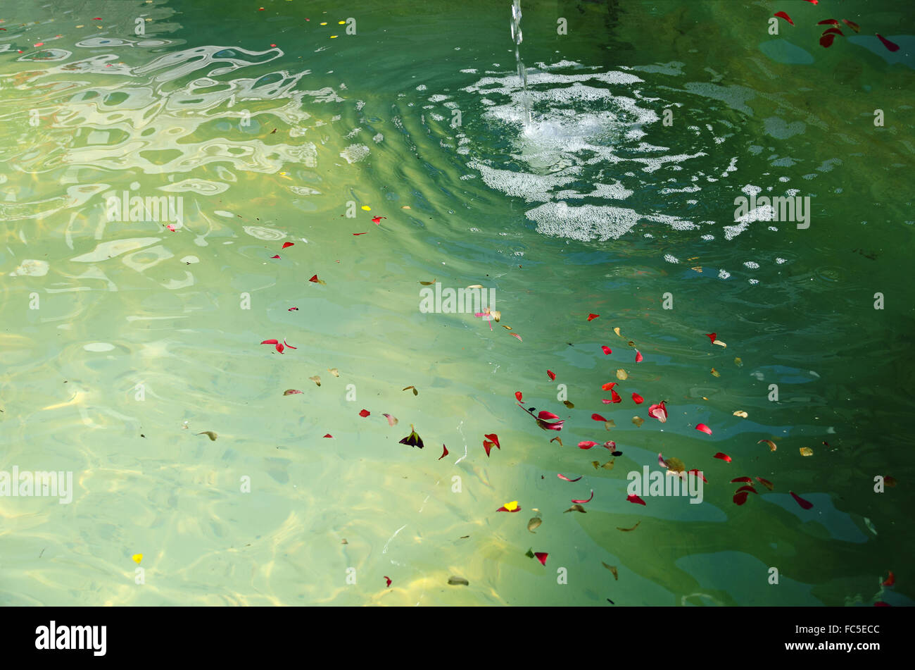 Floating fountain hi-res stock photography and images - Alamy