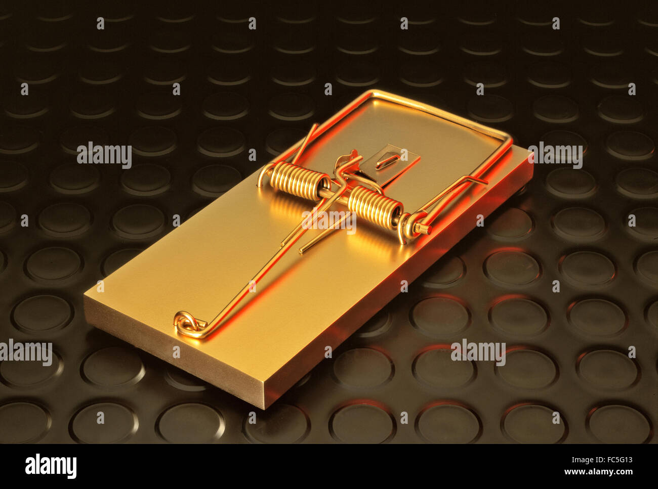 Golden Mouse/Rat Trap Stock Photo - Alamy