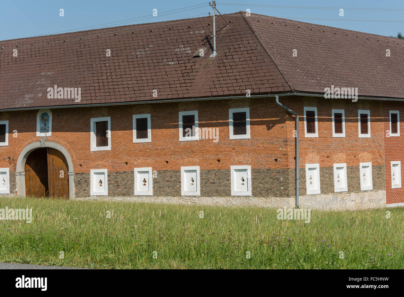 Farm of brick walls Stock Photo - Alamy