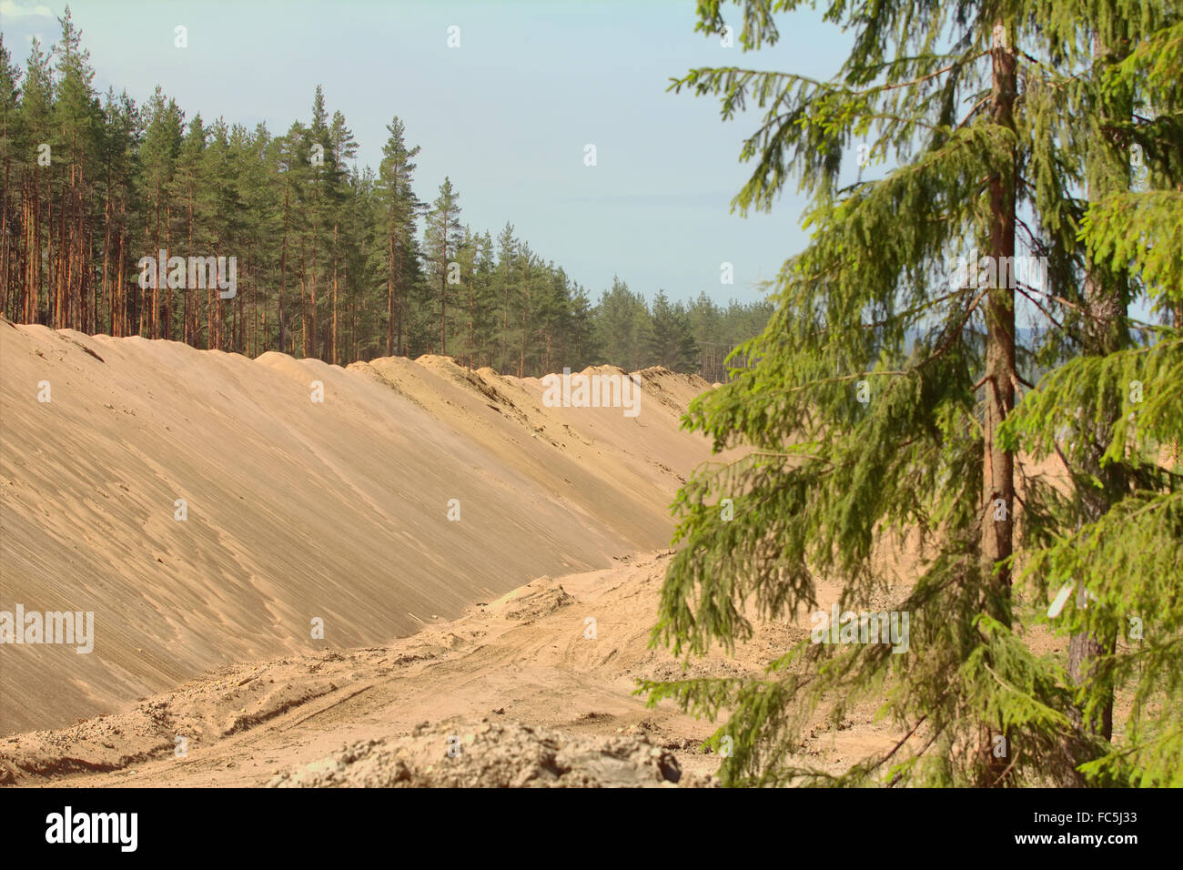 huge pile of sand for road construction Stock Photo - Alamy
