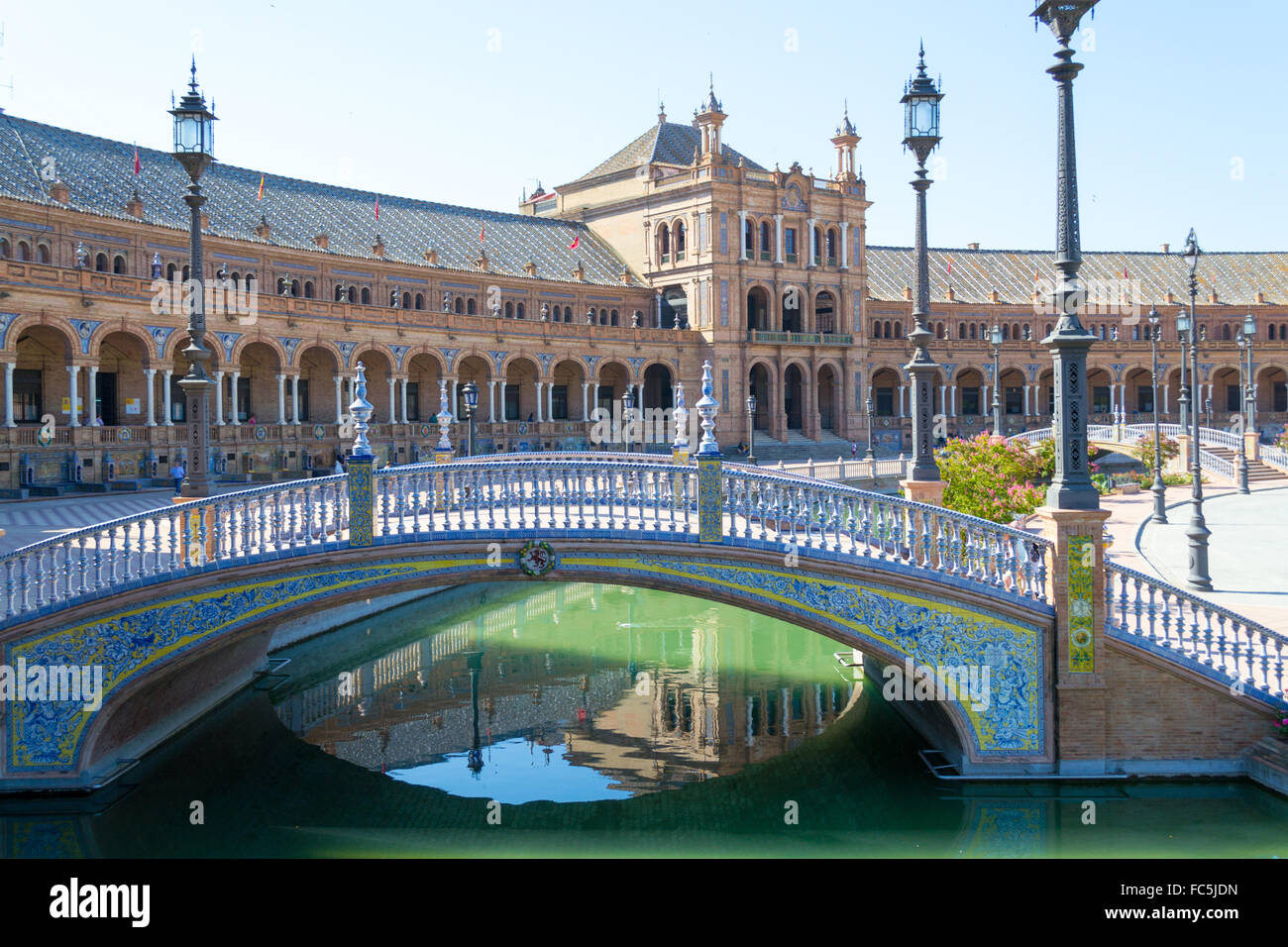 Square Bridge Towers High Resolution Stock Photography and Images - Alamy
