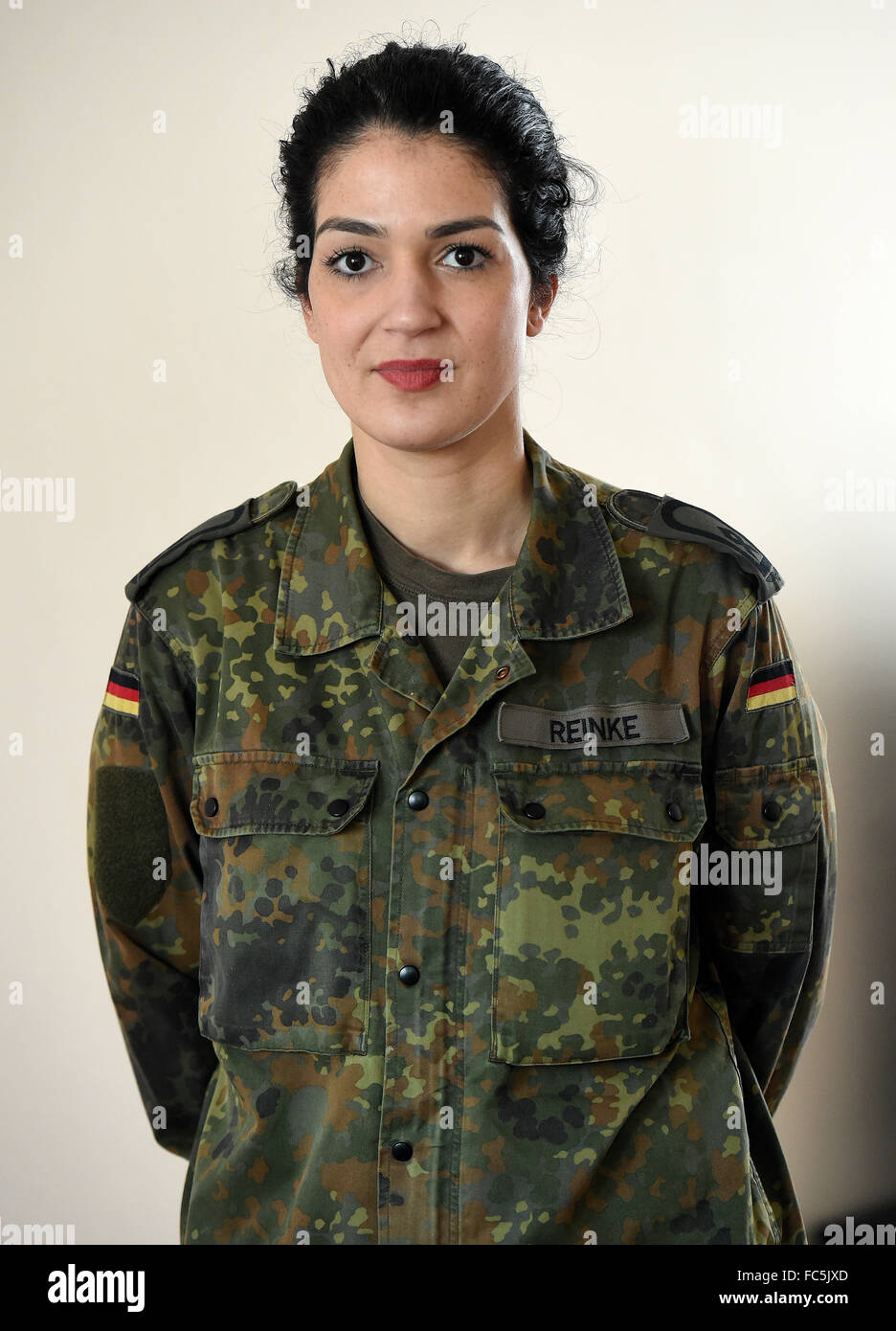 Hanover, Germany. 19th Jan, 2016. German Bundeswehr soldier Nariman ...