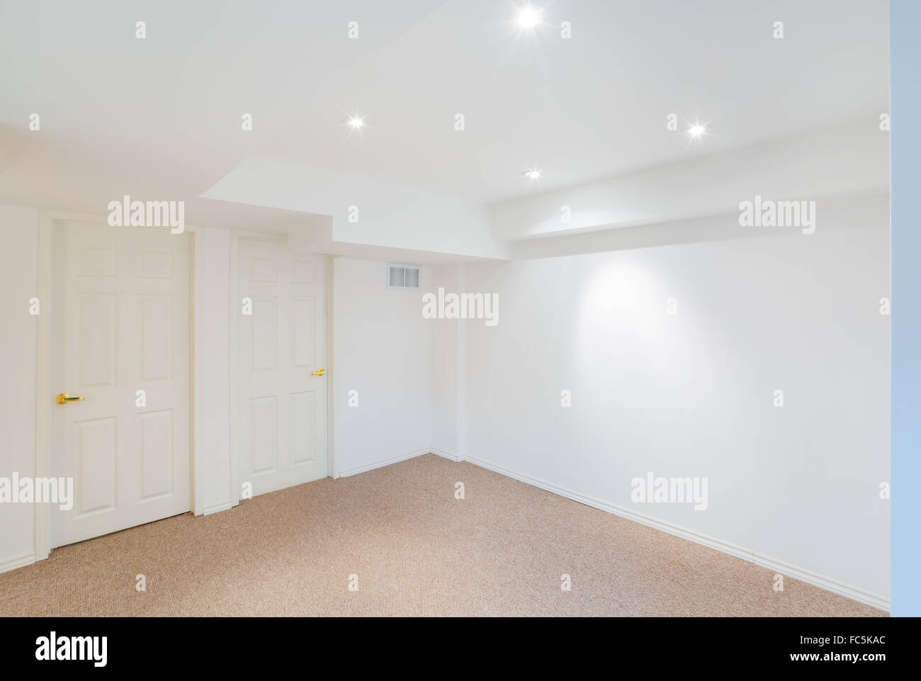 Basement room interior design Stock Photo - Alamy