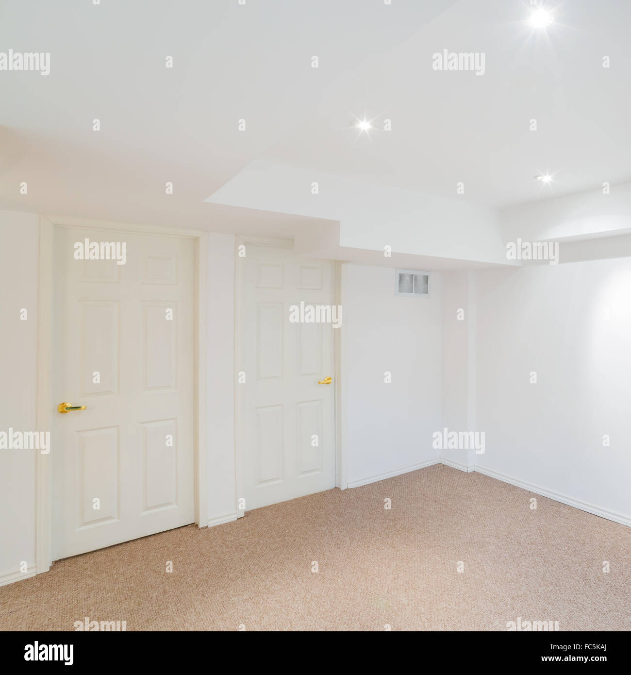 Basement room hi-res stock photography and images - Alamy