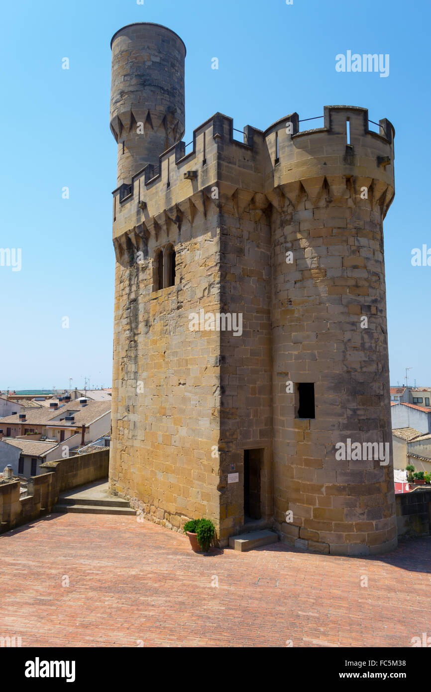 Flanking tower hi-res stock photography and images - Alamy