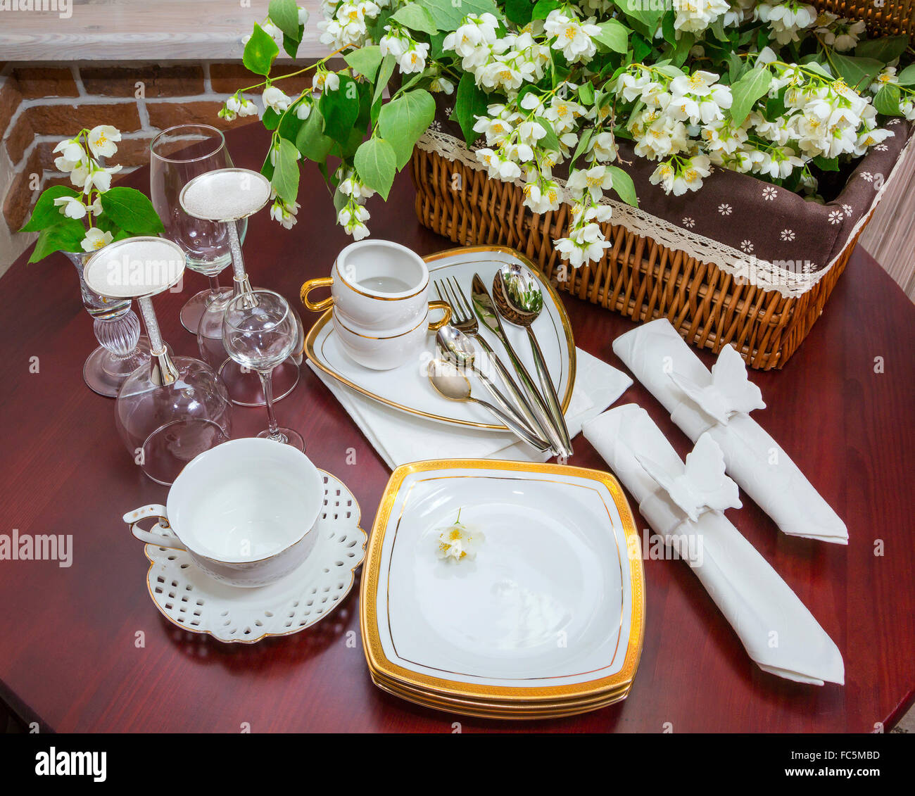 Tableware top view hi-res stock photography and images - Alamy