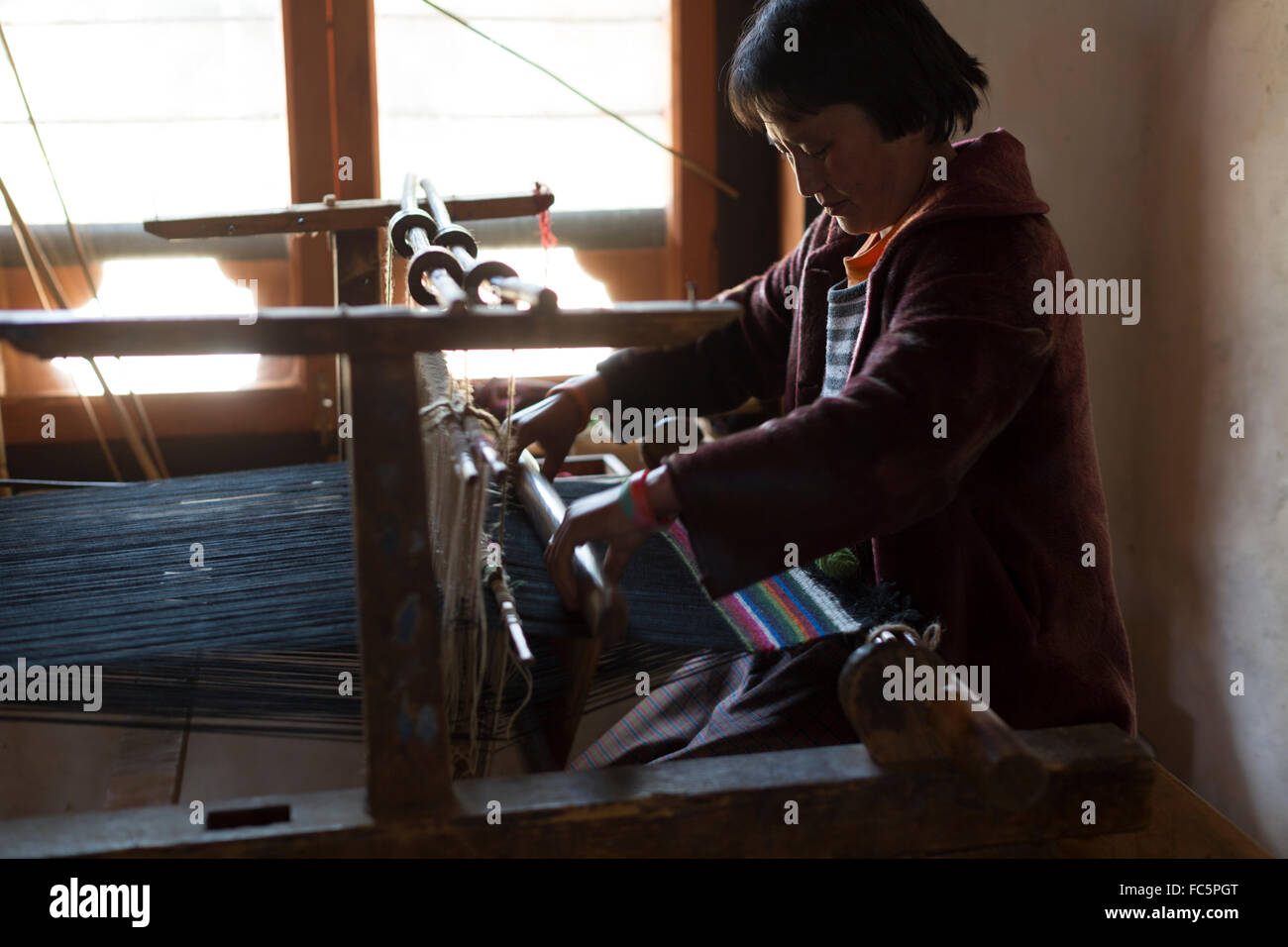 Hand Weaving at the Dorjibi Weaving Center, Jakar, Bumthang, Bhutan ...