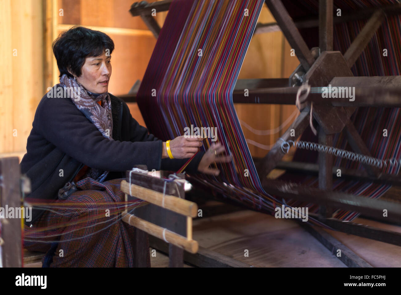 Hand Weaving at the Dorjibi Weaving Center, Jakar, Bumthang, Bhutan ...