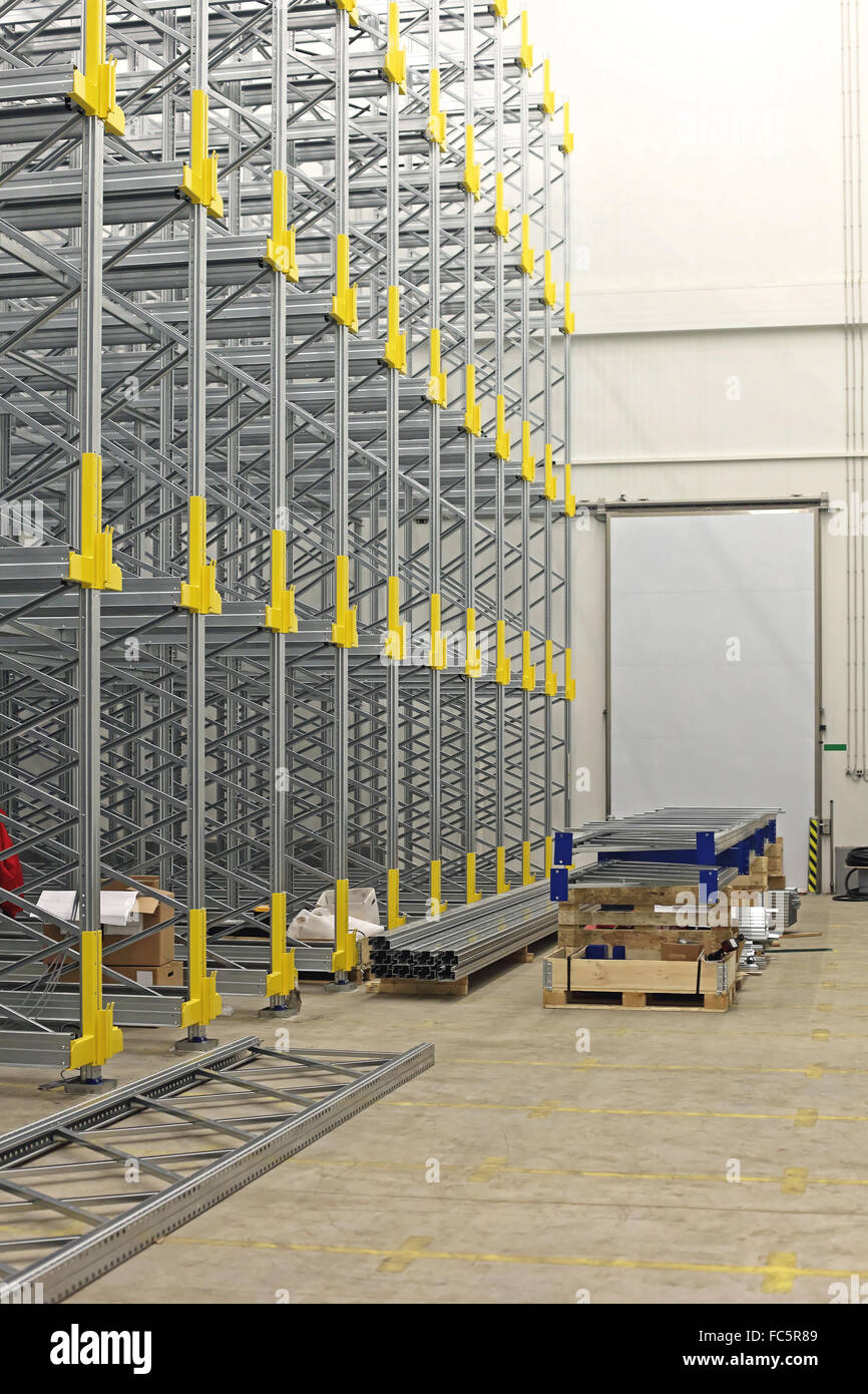 Build Distribution Warehouse Stock Photo - Alamy