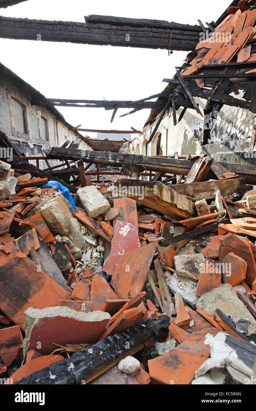 Collapsed roof hi-res stock photography and images - Alamy