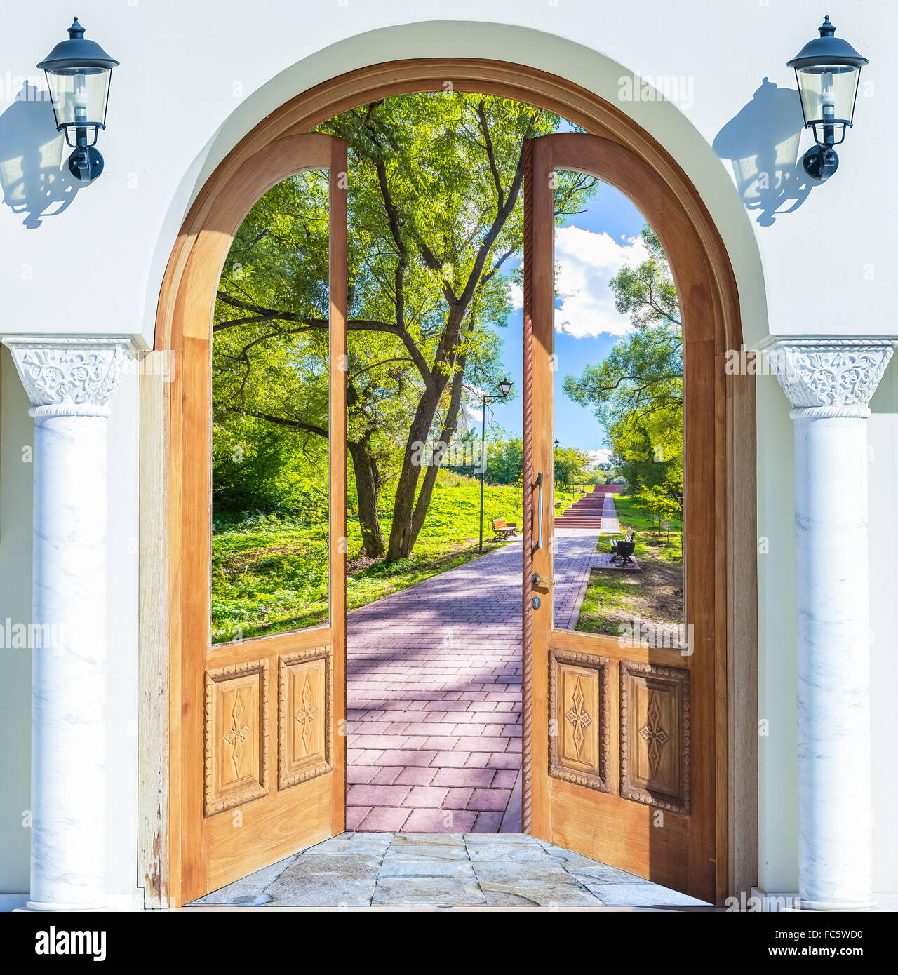 open door ladder Stock Photo - Alamy