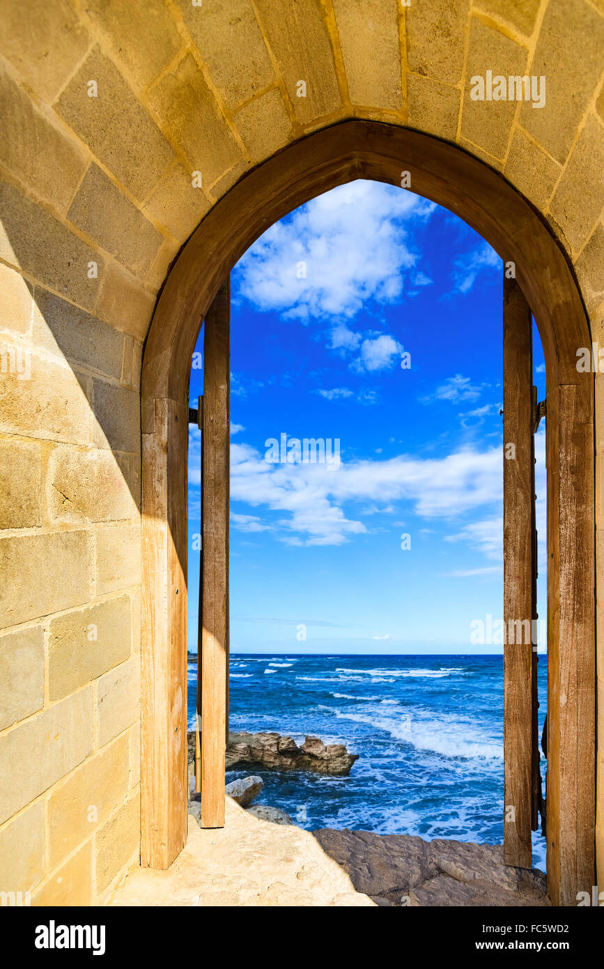 door open sea Stock Photo - Alamy