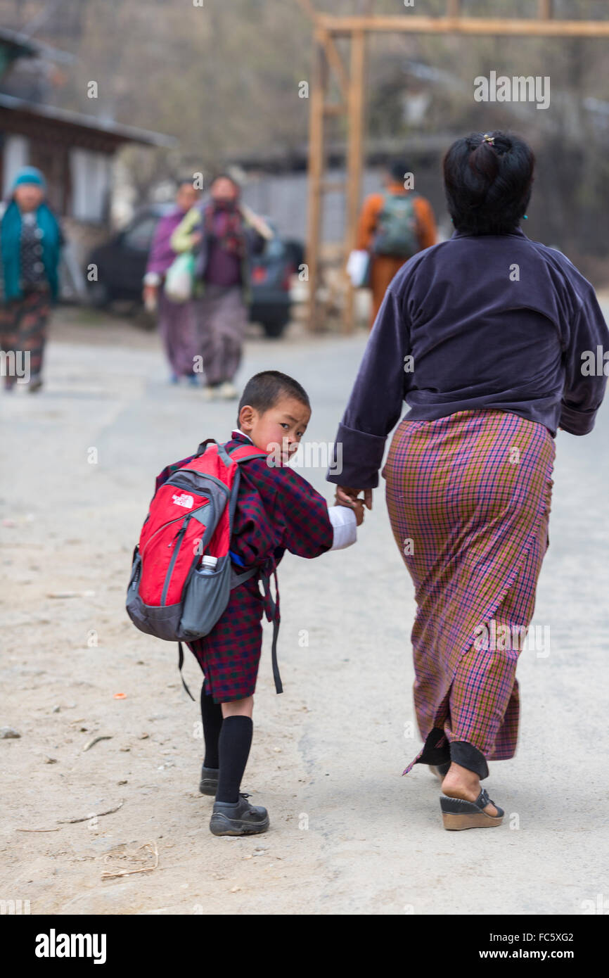 Bhutanese school boy hi-res stock photography and images - Alamy Bhutanese school boy hi-res stock photography and images - Alamy