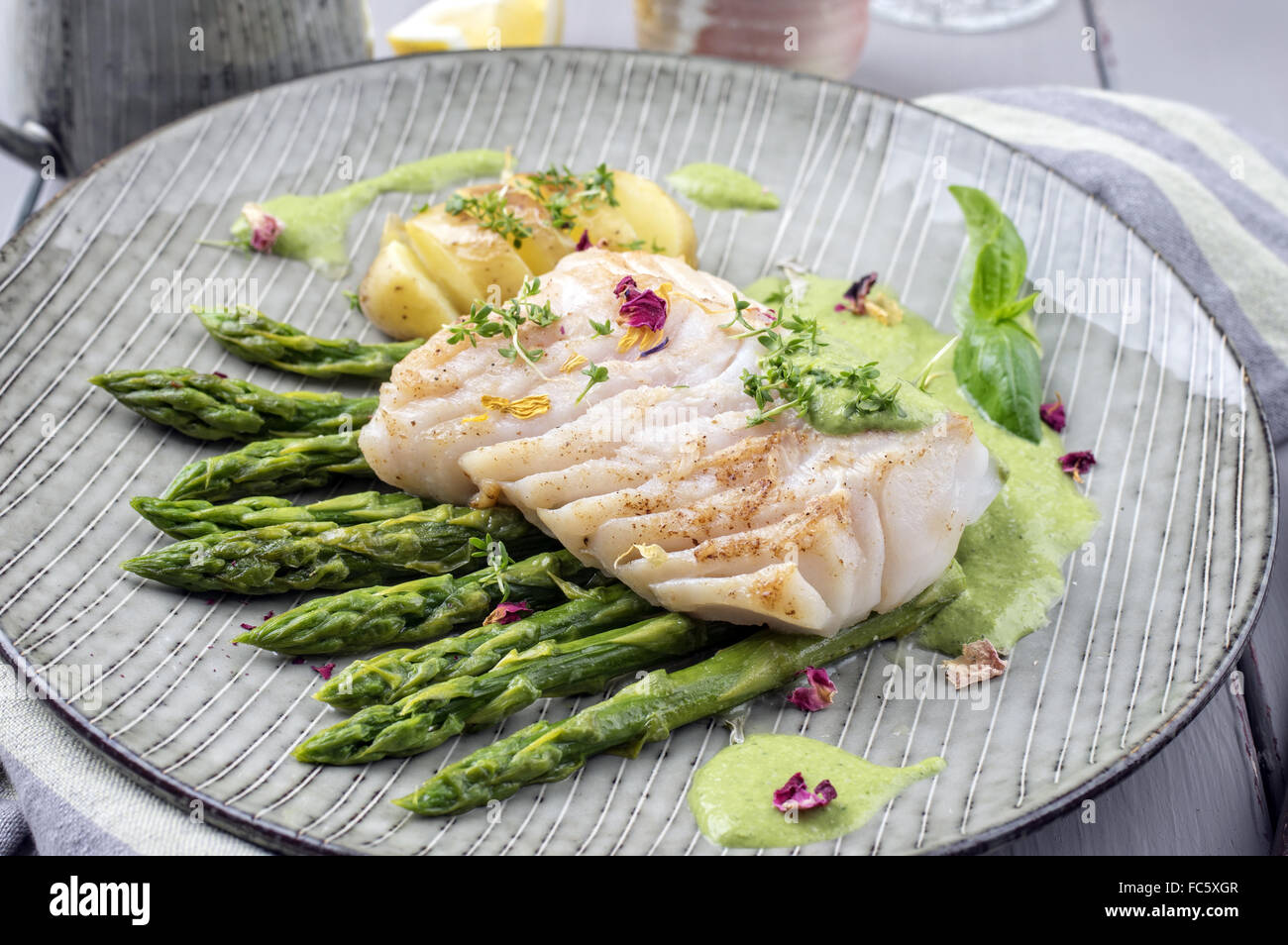 Fille vintage hi-res stock photography and images - Alamy