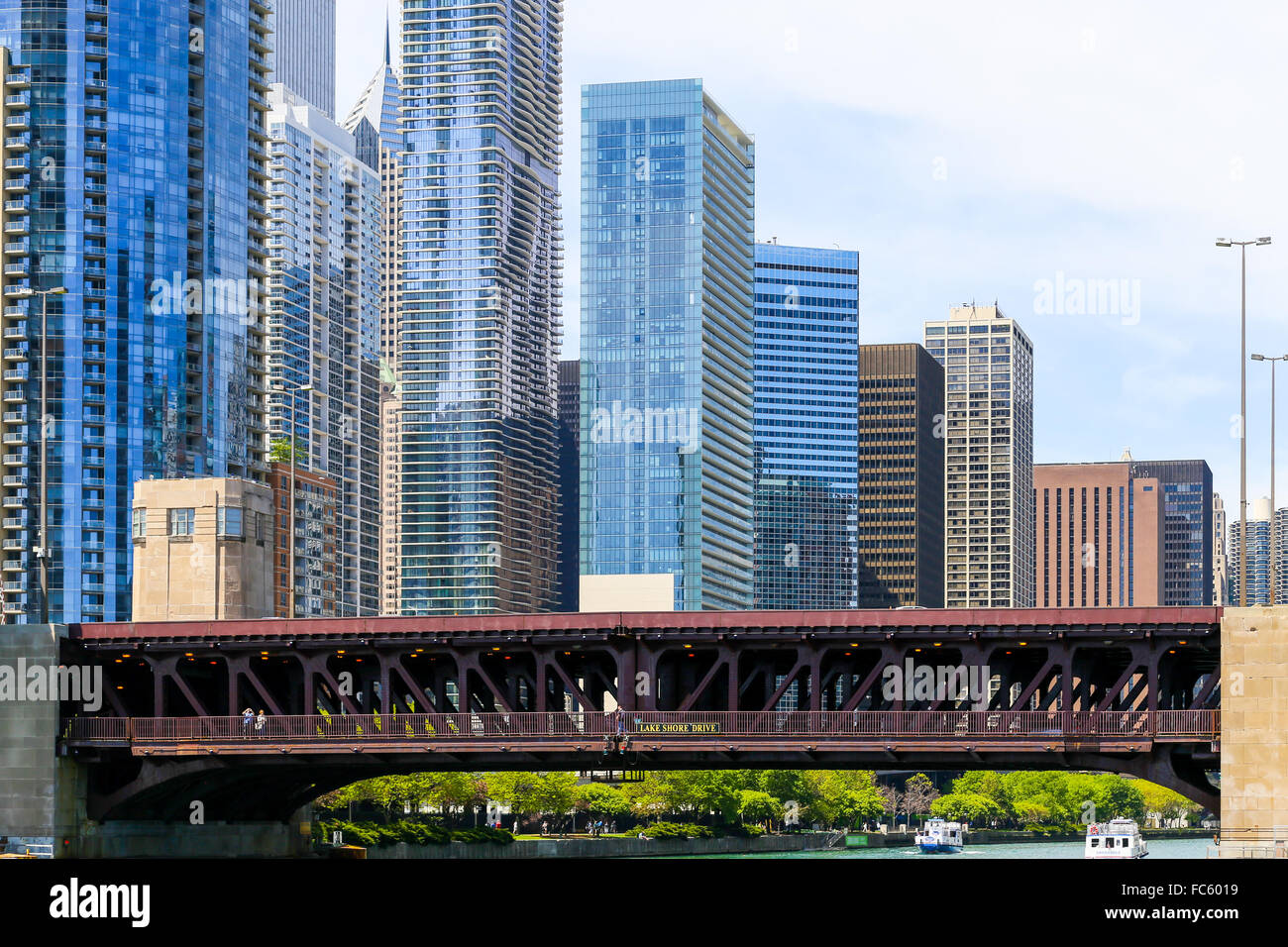 Bridge view hi-res stock photography and images - Alamy