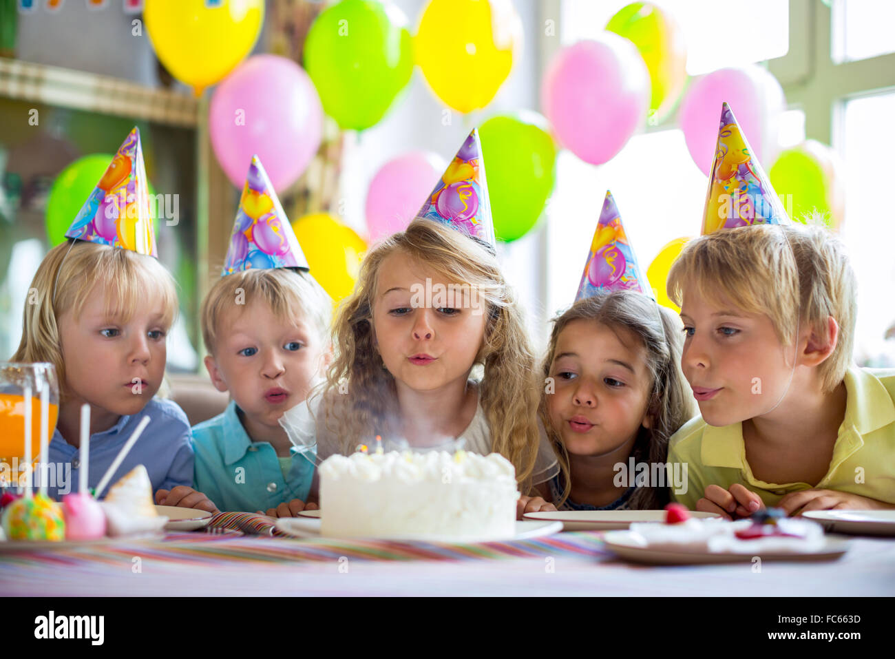 Boys friendship preschool hi-res stock photography and images - Alamy
