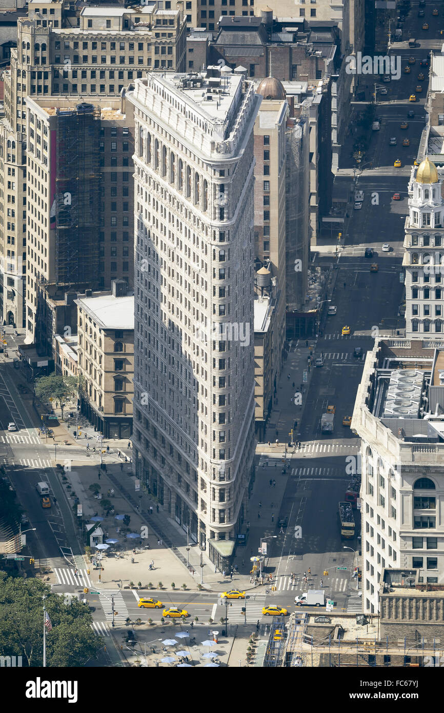 Flat iron square hi-res stock photography and images - Alamy