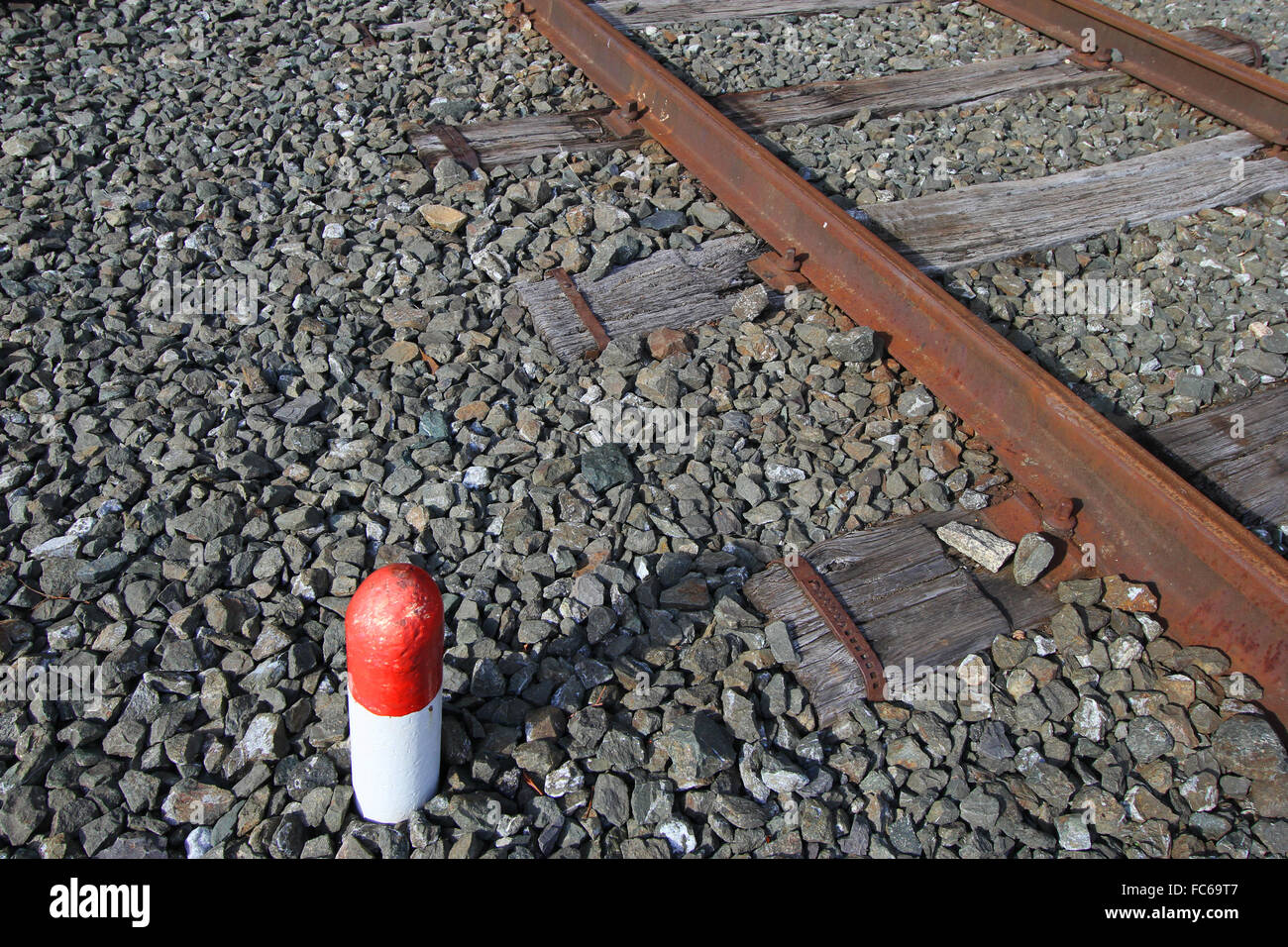 Railroad passenger terminal tracks hi-res stock photography and images ...