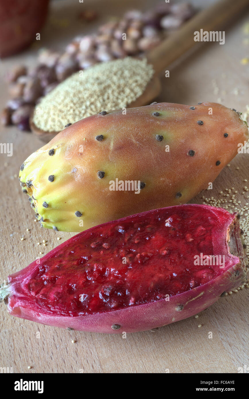 Cactus Figs (Opuntia Fruits Stock Photo - Alamy