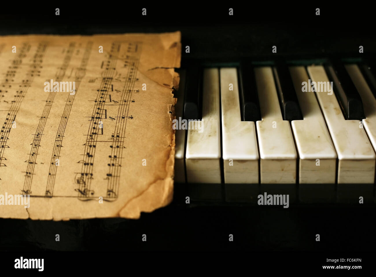 Piano and old notes Stock Photo - Alamy