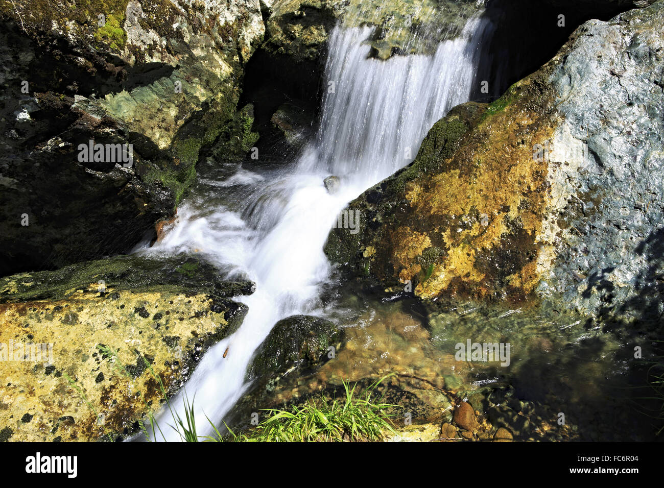 Movement water in river summer hi-res stock photography and images - Alamy