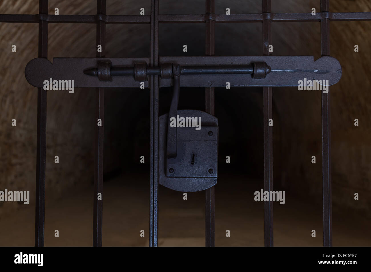 Medieval prison cell door hi-res stock photography and images - Alamy