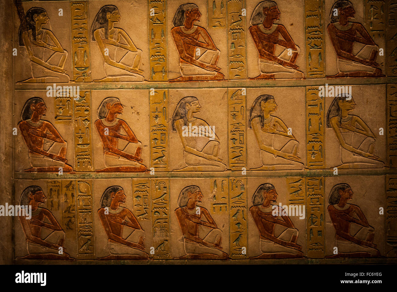 Egyptian hieroglyphic pattern hi-res stock photography and images - Alamy