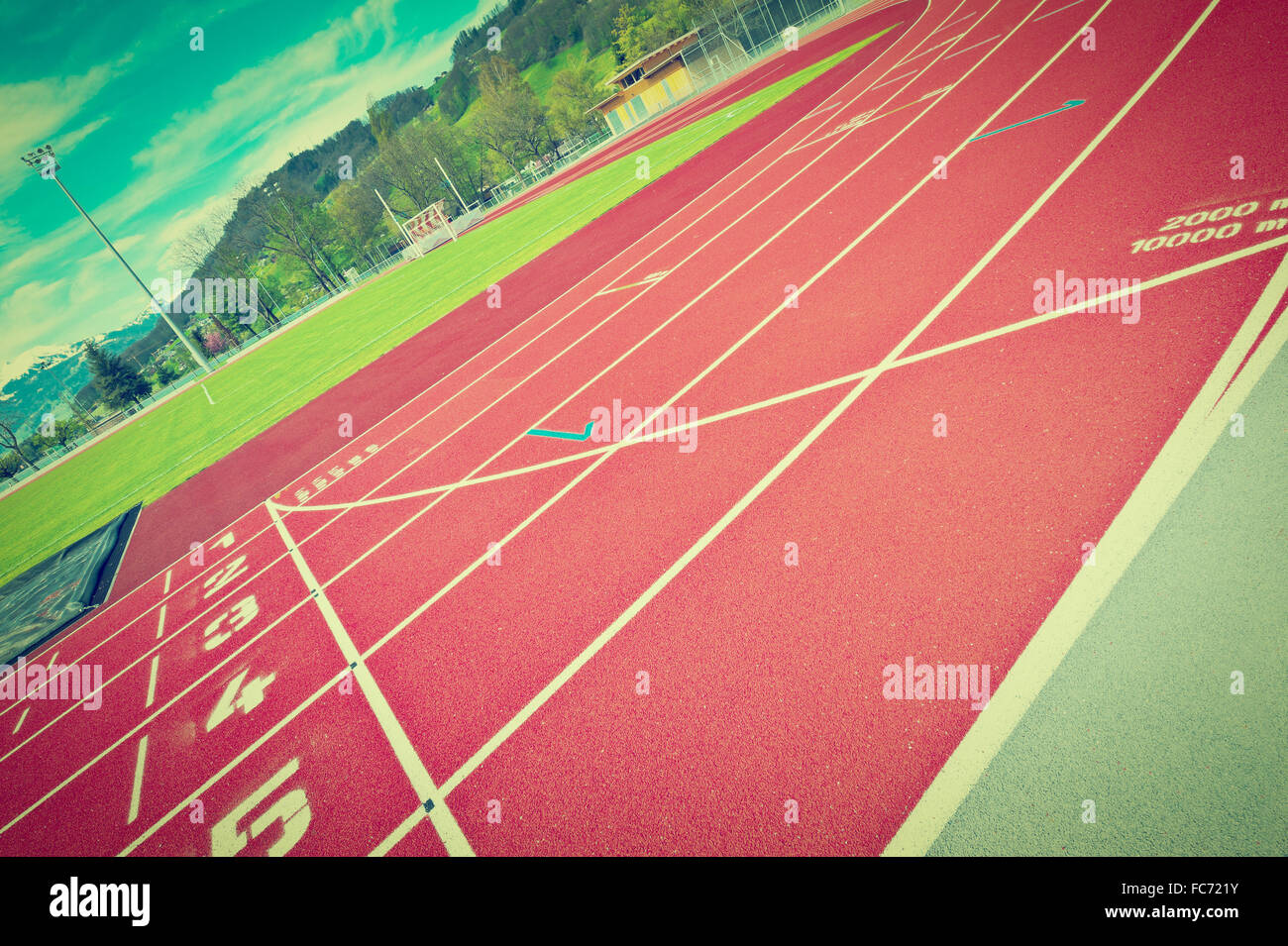 Jogging tracks hi-res stock photography and images - Alamy